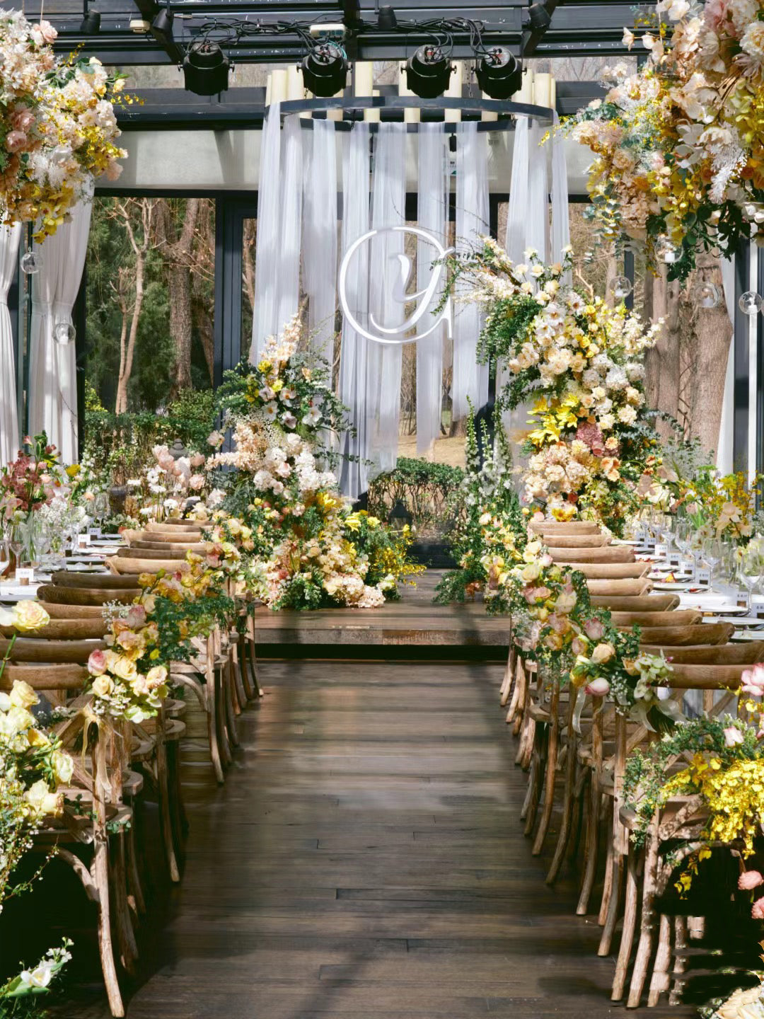 Wedding Arch-Spring color – Rising Garden